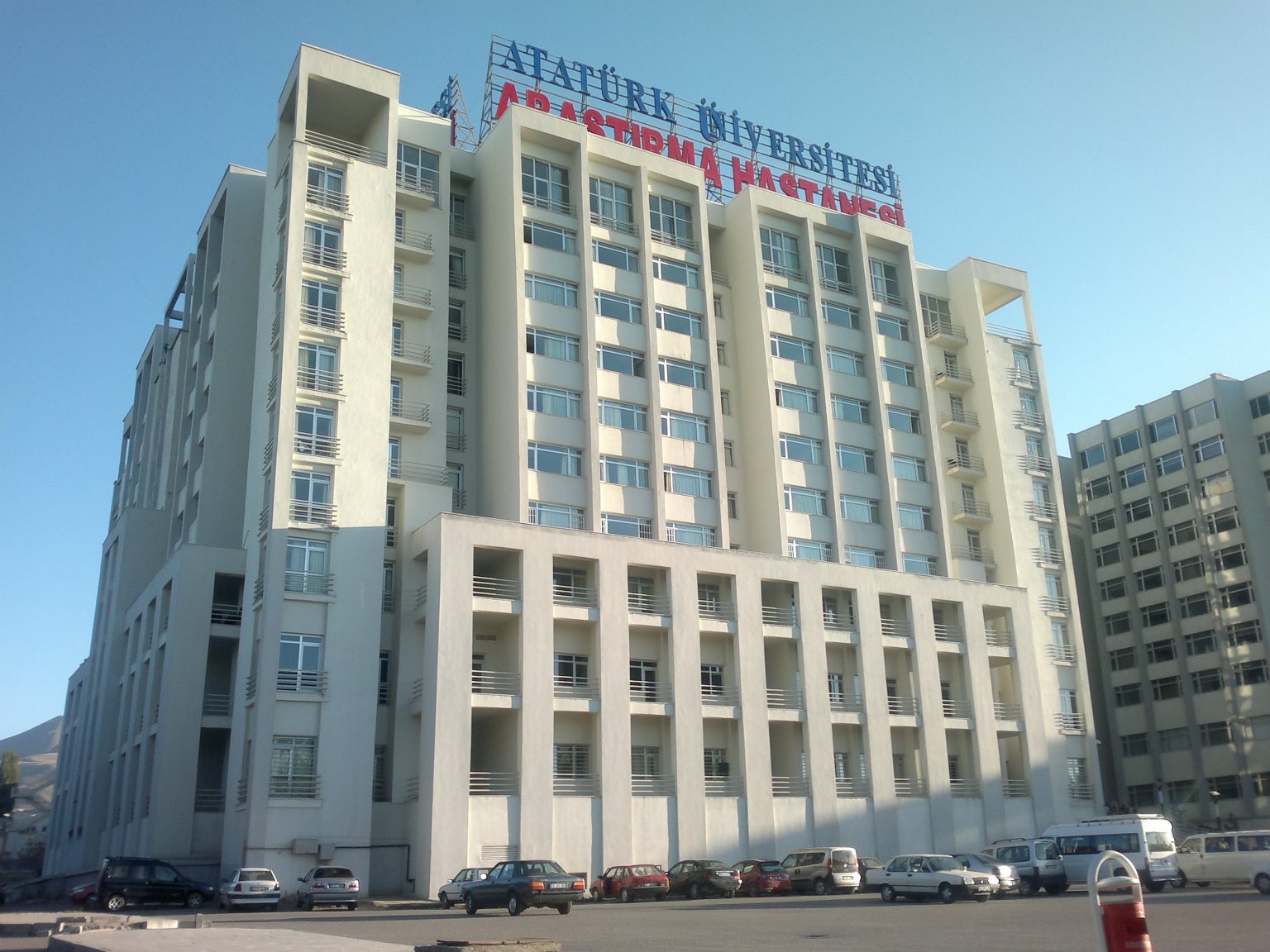 Universitas - Turknesia